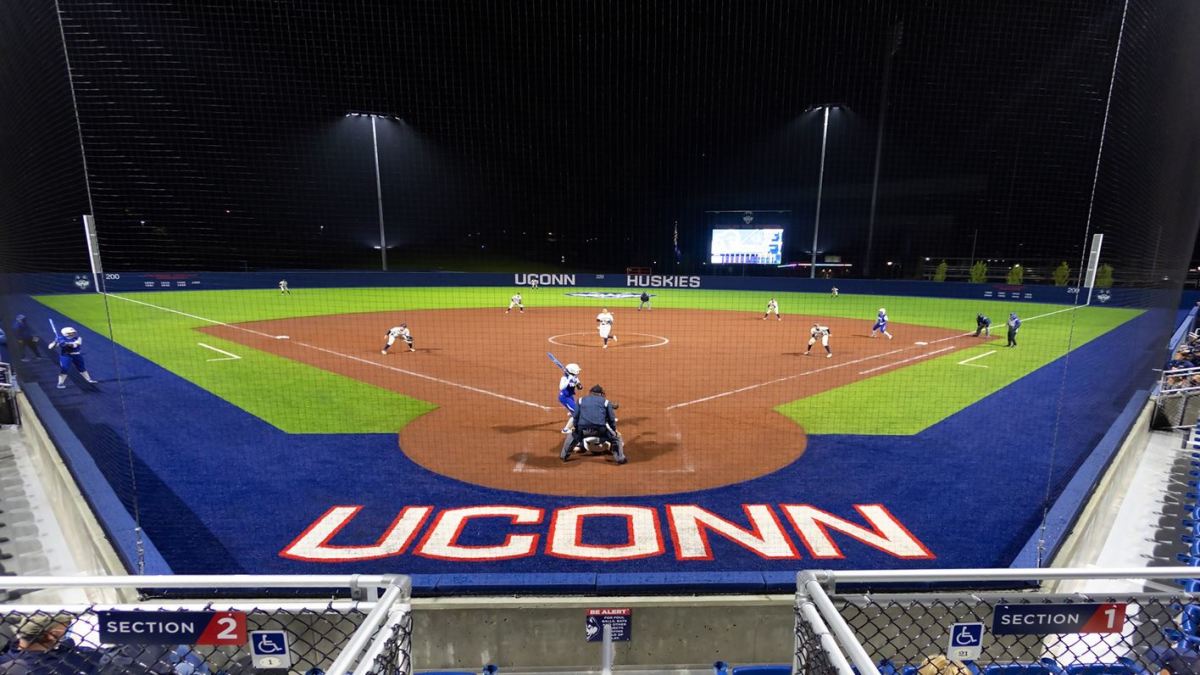 Softball Unveils Honorary Season Ticket For Fans - Huskies Report