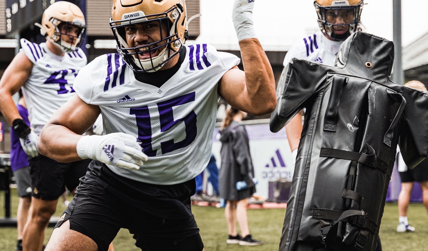 Heimuli Didn't Take Husky Losing Well at All - Sports Illustrated ...