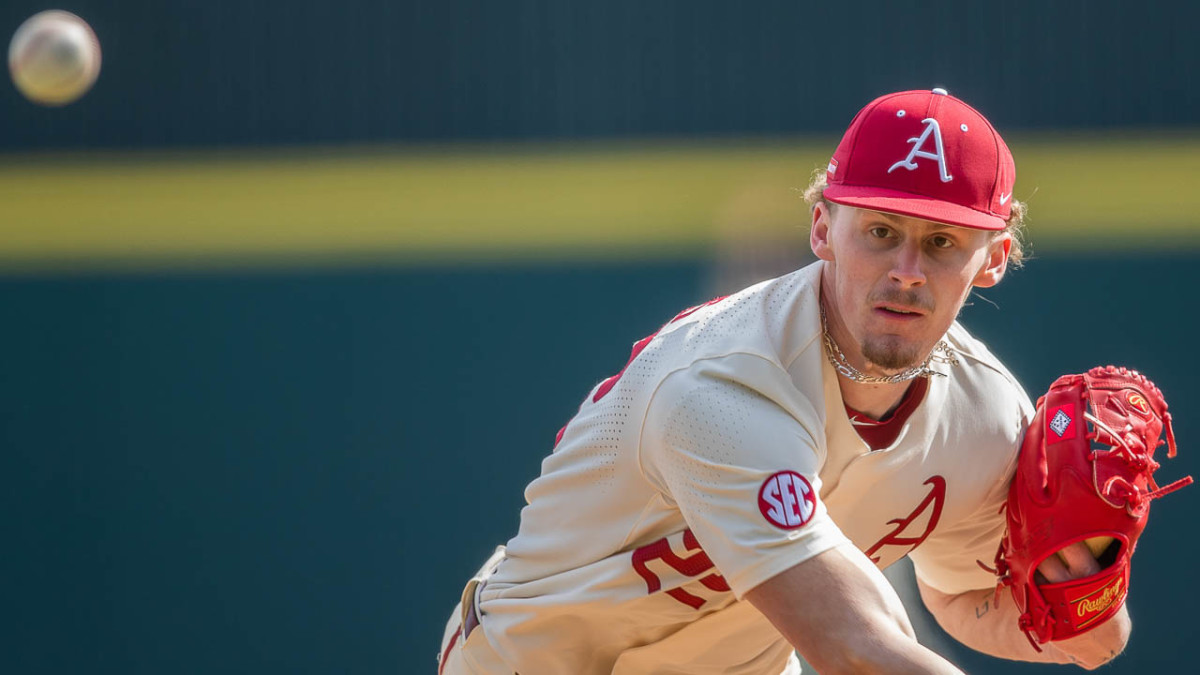 Dave Van Horn Didn't Expect Opening Series to Be Very Easy - Sports ...