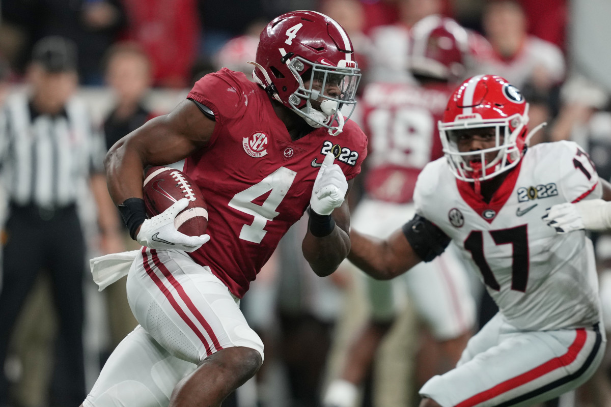 2022 NFL Draft Profile: Alabama Running Back Brian Robinson Jr ...