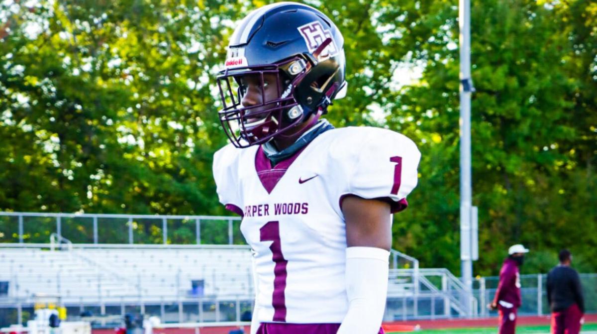 Top 2024 Athlete Has Two Notre Dame Visits Planned For April - Sports ...