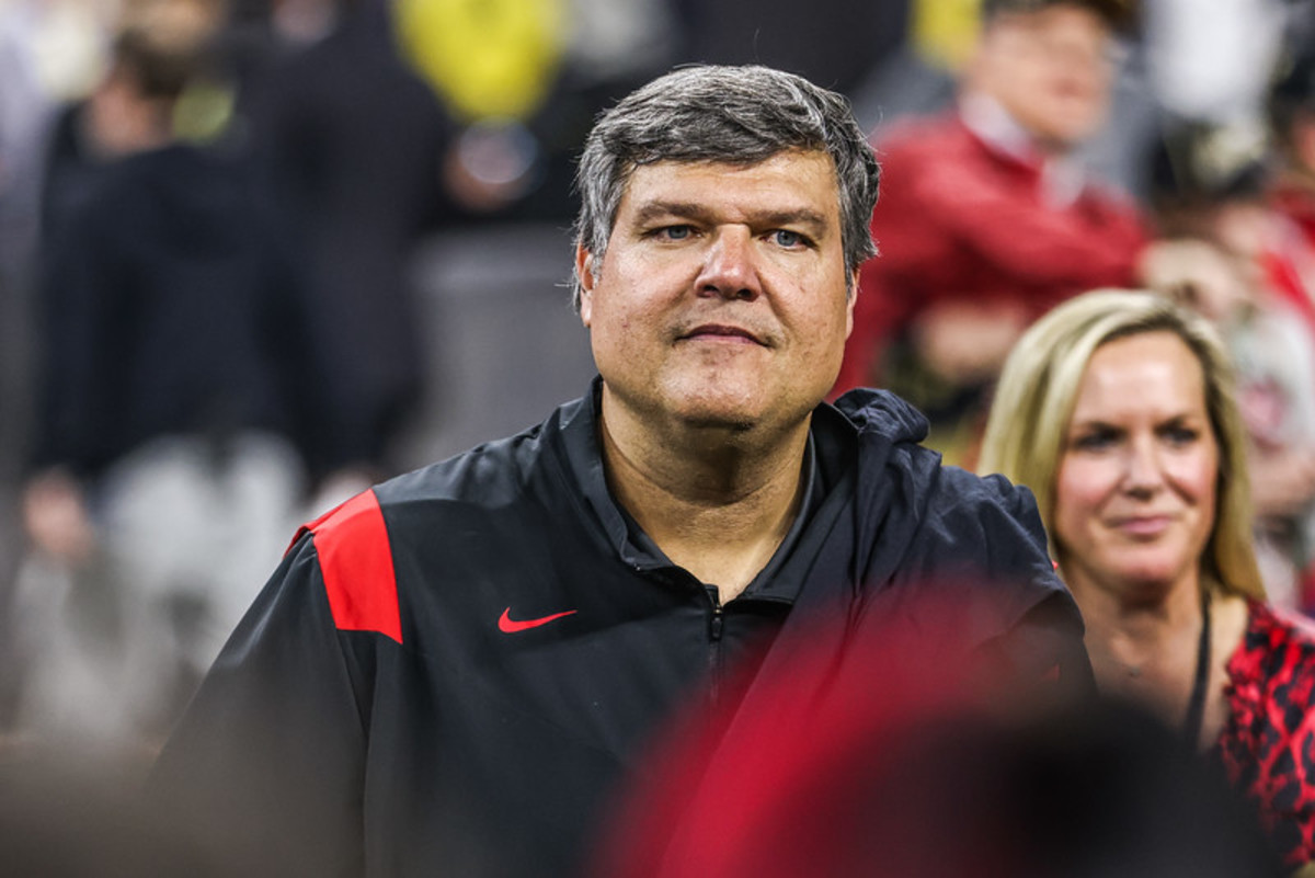 Matt Luke Stepping Down as Offensive Line Coach for Georgia Football ...