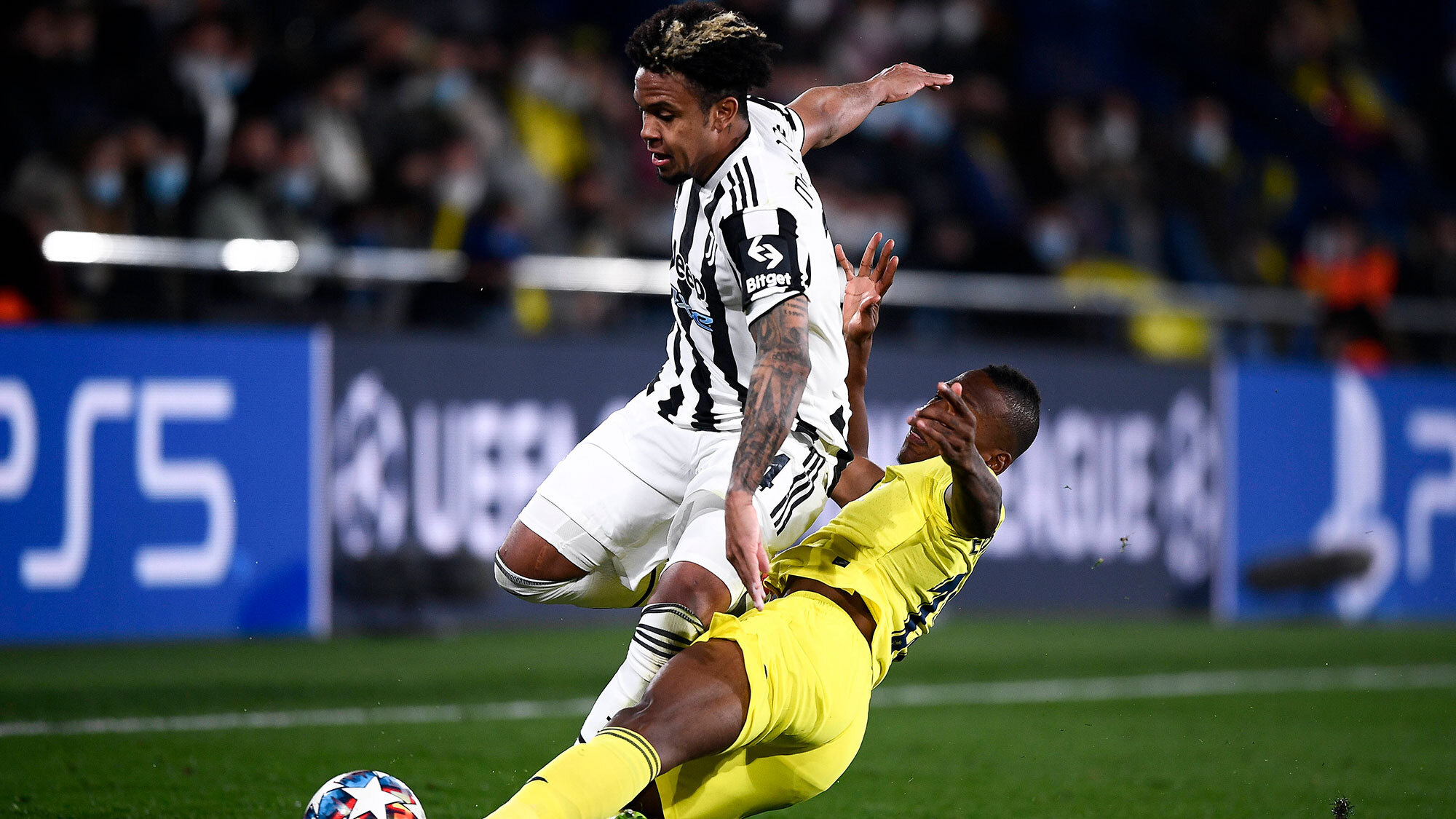 Weston McKennie injury: USMNT, Juventus star fractures foot - Sports ...