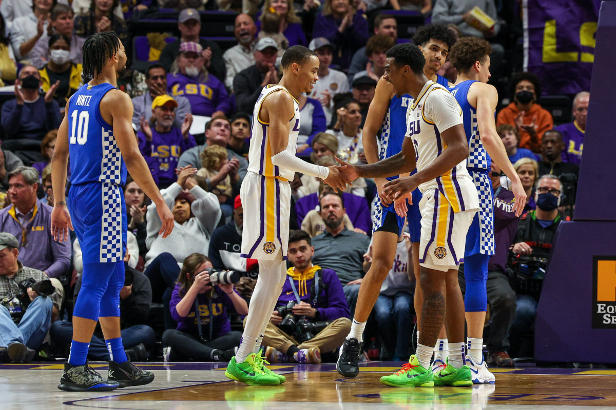 LSU-Kentucky Basketball Head into Round Two in Very Different Places ...