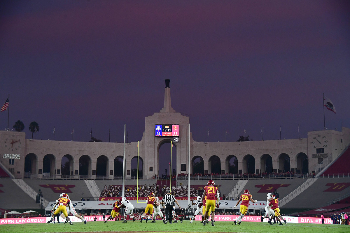 LOOK: USC's 2021 Season In Photos - Sports Illustrated USC Trojans News ...