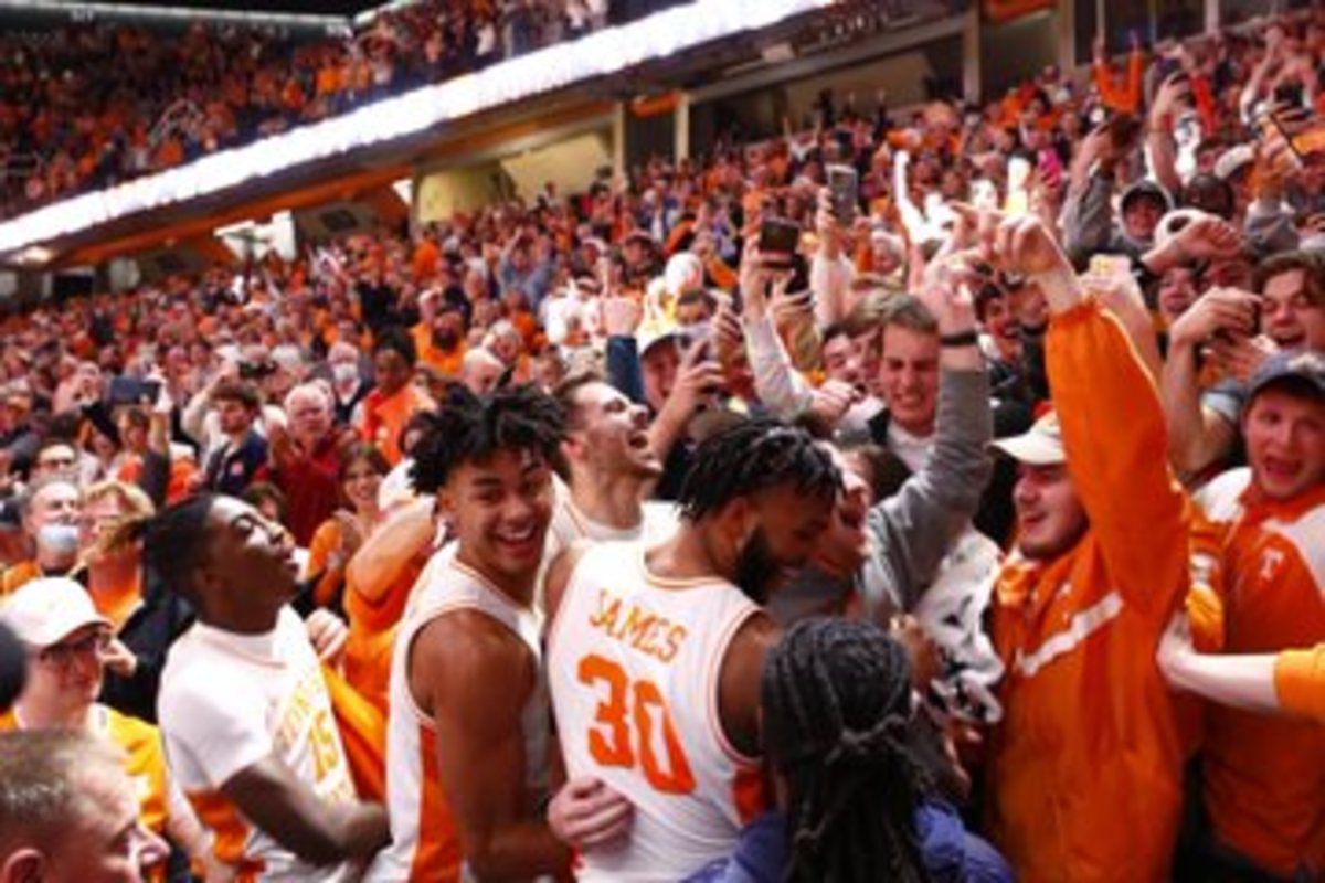 Vols Basketball Watch: Tennessee Basketball Celebrates Win Over Auburn ...