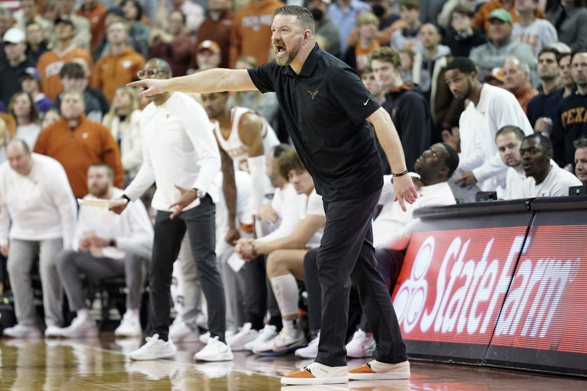Texas Longhorns' Chris Beard Ranked 15th-Best College Basketball Coach ...