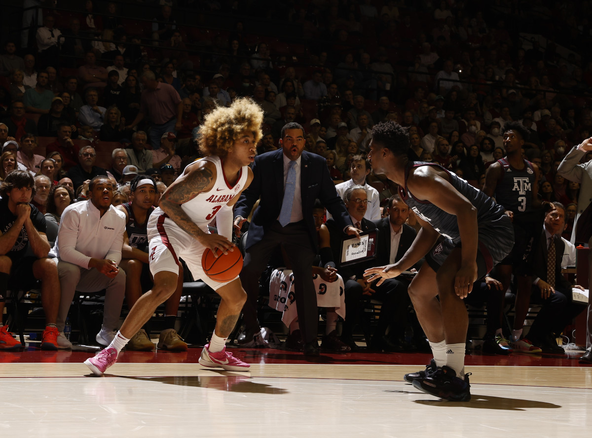 BamaCentral Courtside: Texas A&M 87, No. 25 Alabama Basketball 71 - Sports Illustrated Alabama ...