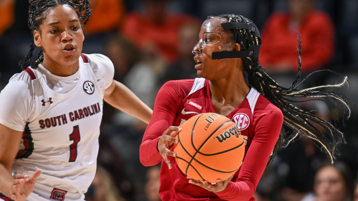 Hogs Knocked Out of SEC Tournament by No. 1 South Carolina - Sports ...