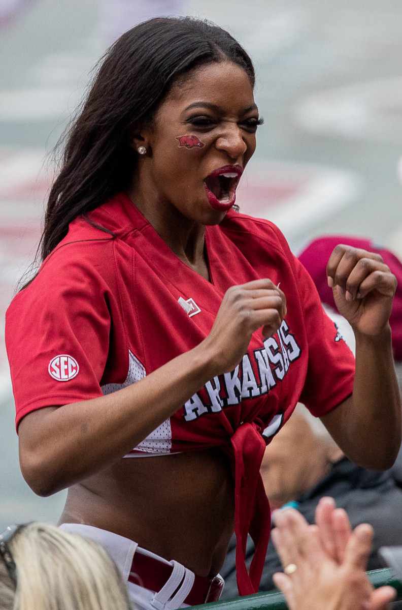 Razorbacks Bounce Back From Friday Loss to Sweep Series - Sports ...