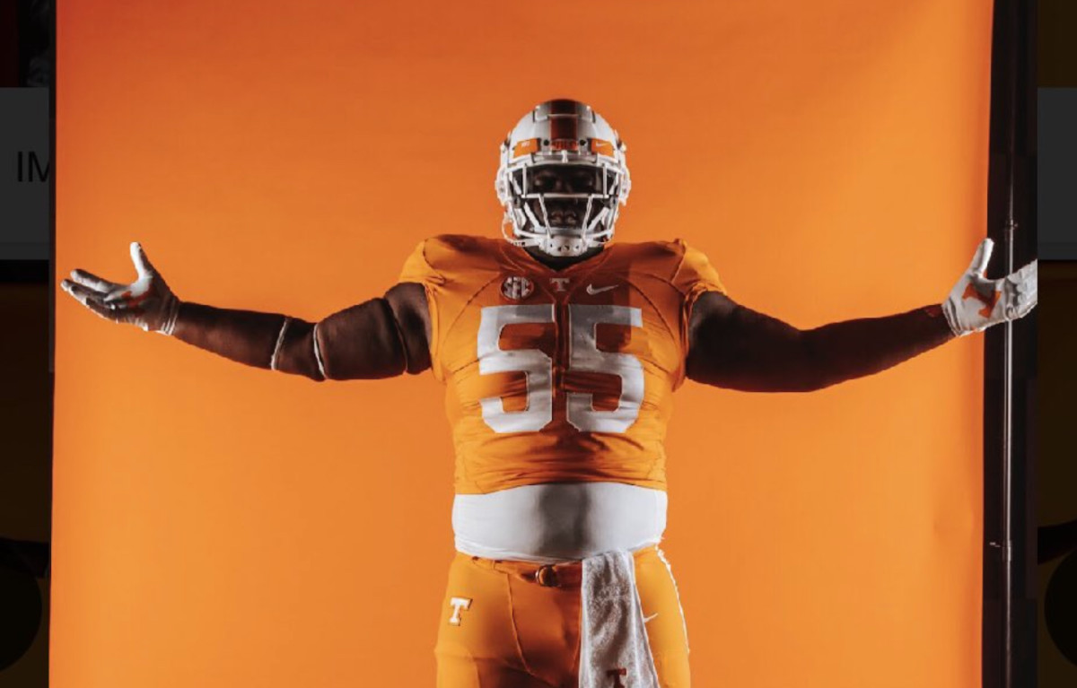 Massive Two-Way Lineman Jamaal Jarrett Impressed With First Look at ...