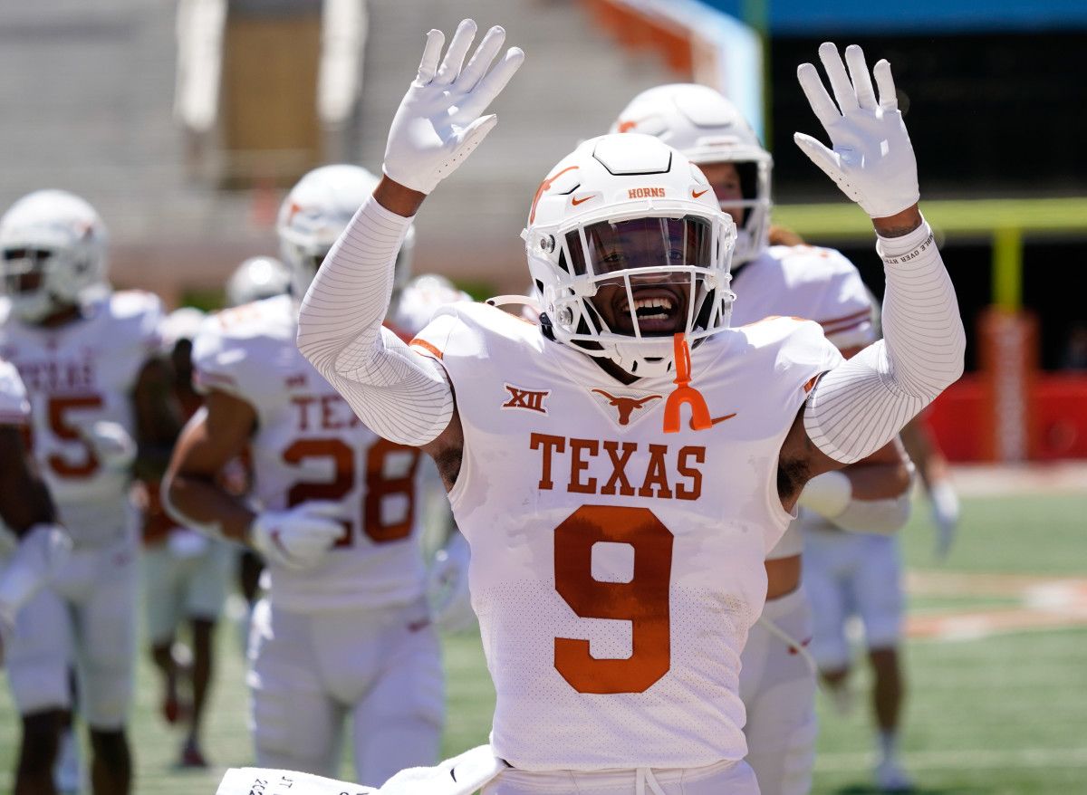 WATCH: Former Longhorn Josh Thompson Impresses at the 2022 NFL Combine ...