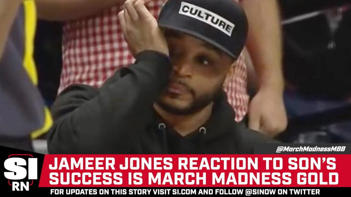 Jameer Nelson and Son Hug As Delaware Wins a Spot In The Big Dance ...