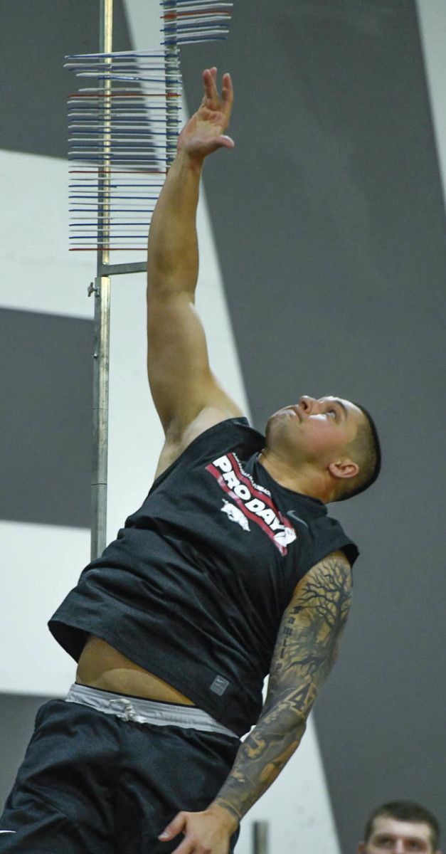 Grant Morgan Handles Razorback Pro Day Like a Veteran - Sports ...