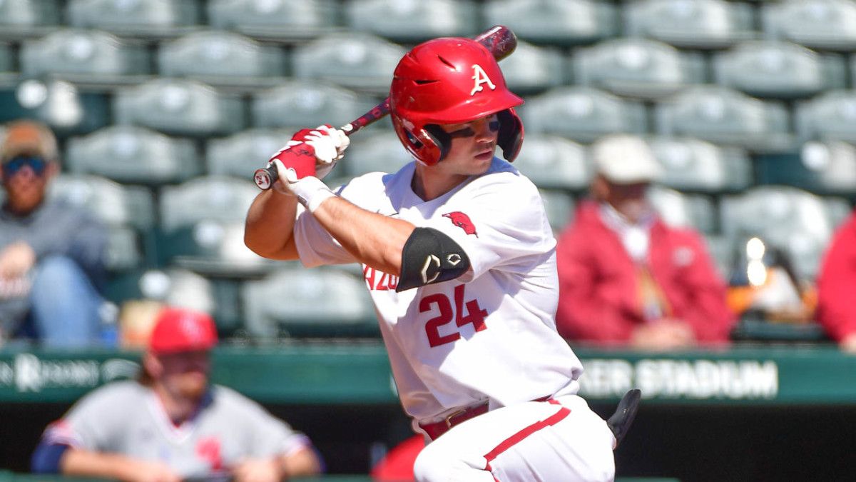 Razorbacks Dominate First Game, One Inning of Second in Sweep - Sports ...