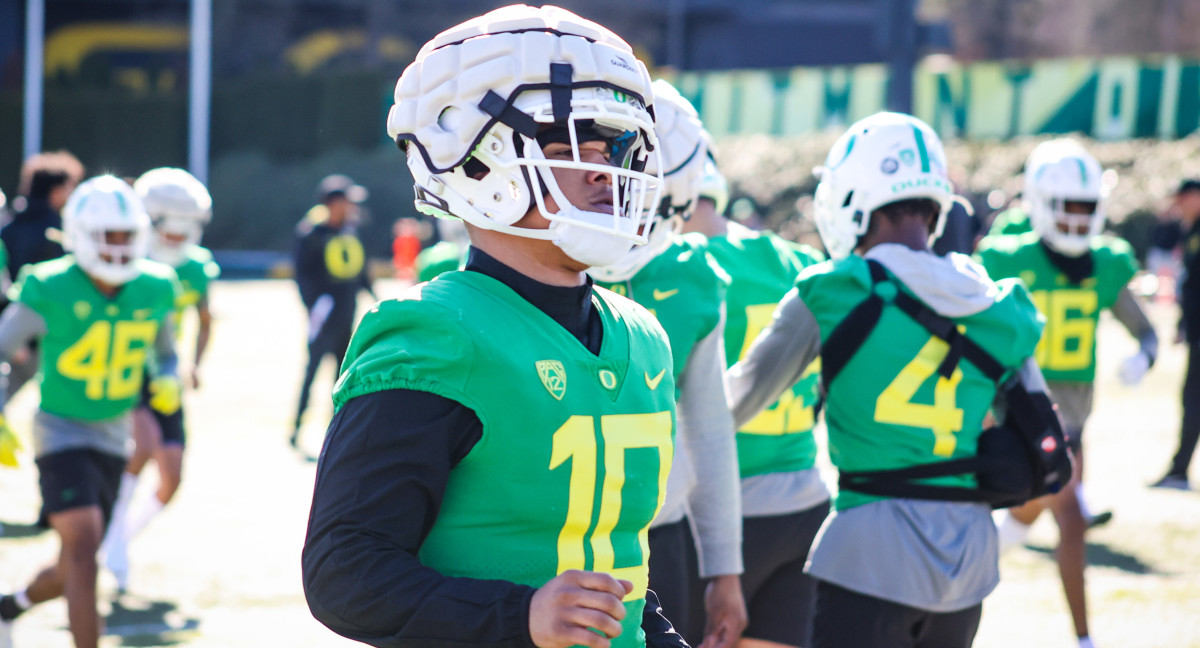 The latest on Oregon linebacker Justin Flowe as spring gets underway ...
