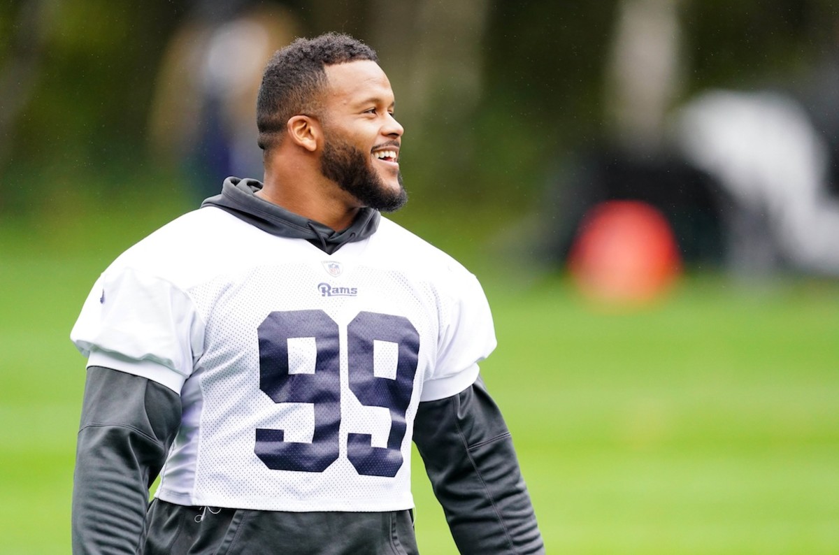 Aaron Donald Returns to Pitt to Train With Panthers - Sports ...