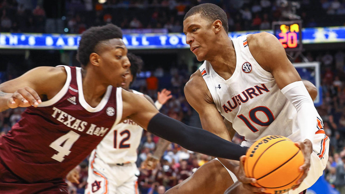 Playing the NCAA Tournament Field - Sports Illustrated All Hogs News ...