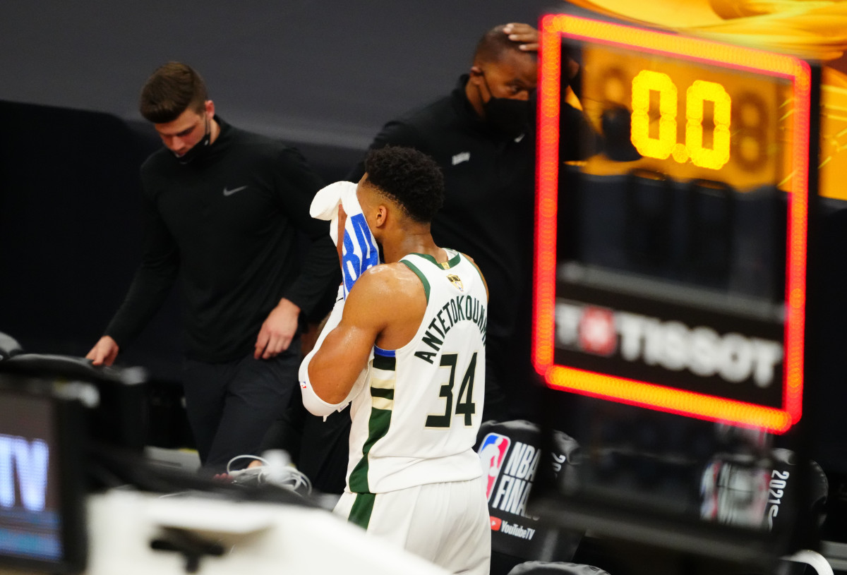 Here's What Giannis Antetokounmpo Tweeted After The Bucks Lost To The ...