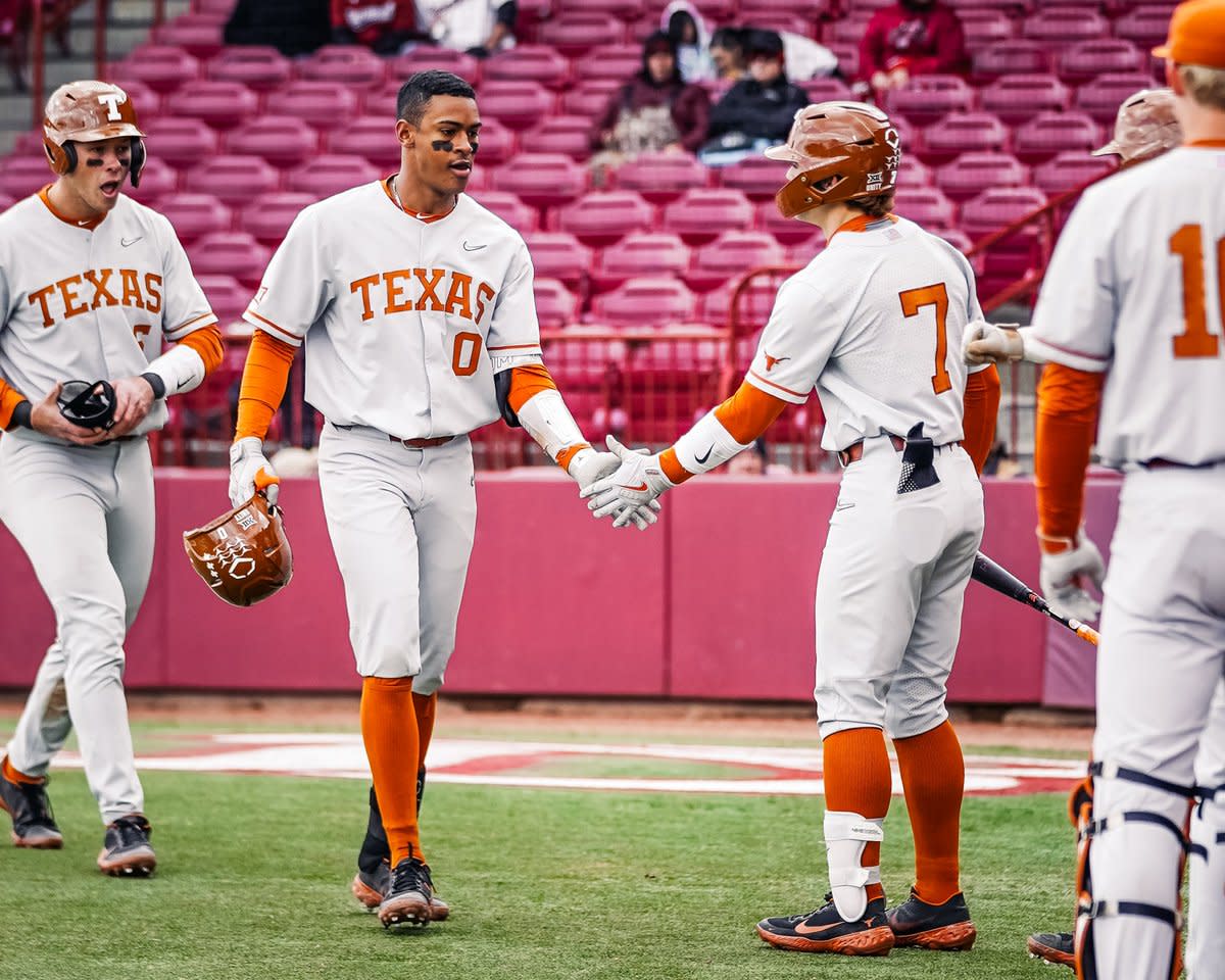 No. 2 Texas Aims to Bounce Back Against College of Charleston - Sports ...