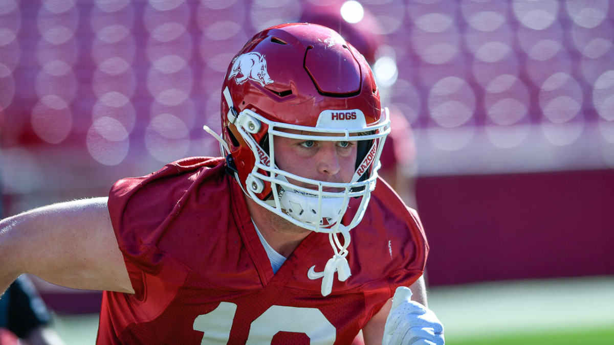 Photos from Razorbacks' First Spring Practice - Sports Illustrated All ...