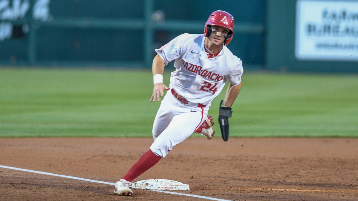 Walk-Off Grand Slam Gives Hogs 14-1 Win (Yes, That's Right) - Sports ...