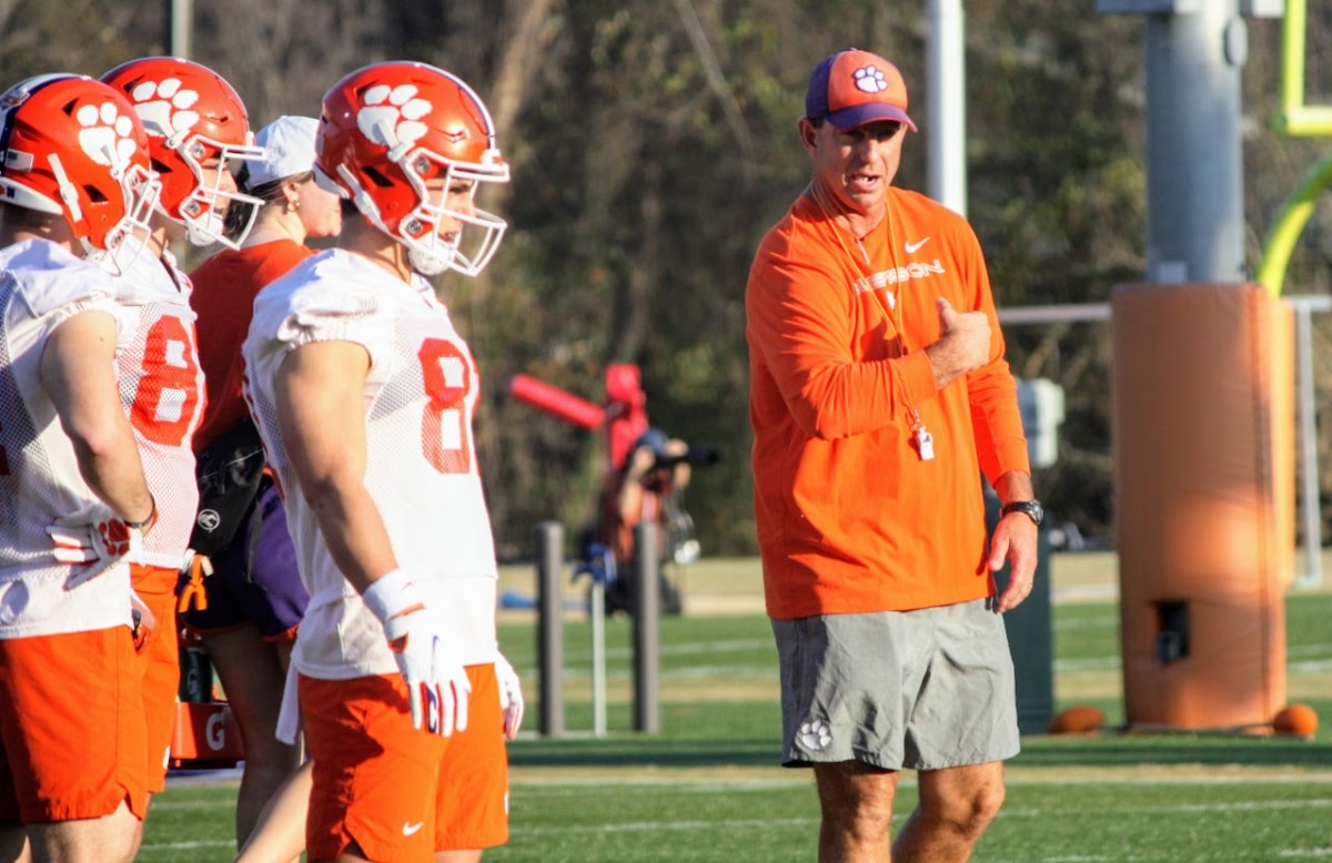 Clemson's Defense Sets Tone in Second Spring Scrimmage - Sports ...