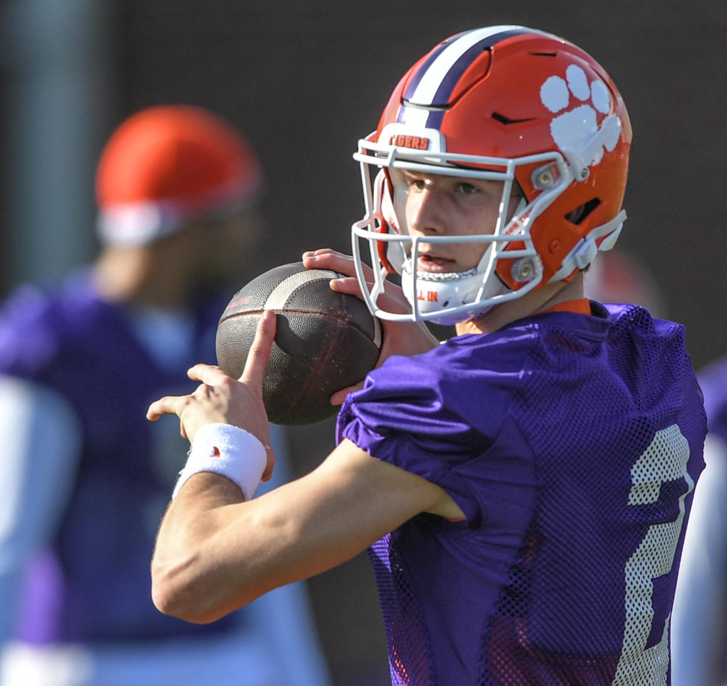 Things slowing down for Clemson’s Cade Klubnik, DJ Uiagalelei was ...
