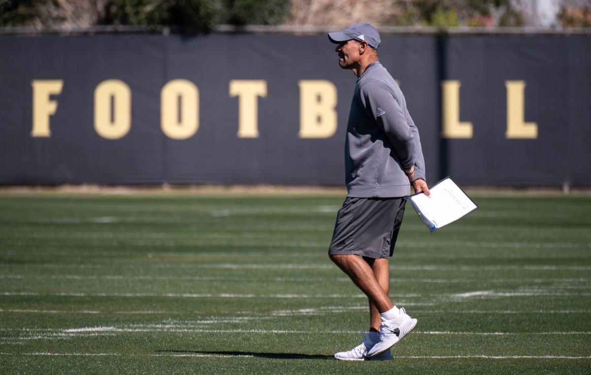 Herm Edwards Must Scramble to Save Face at Arizona State - Arizona ...