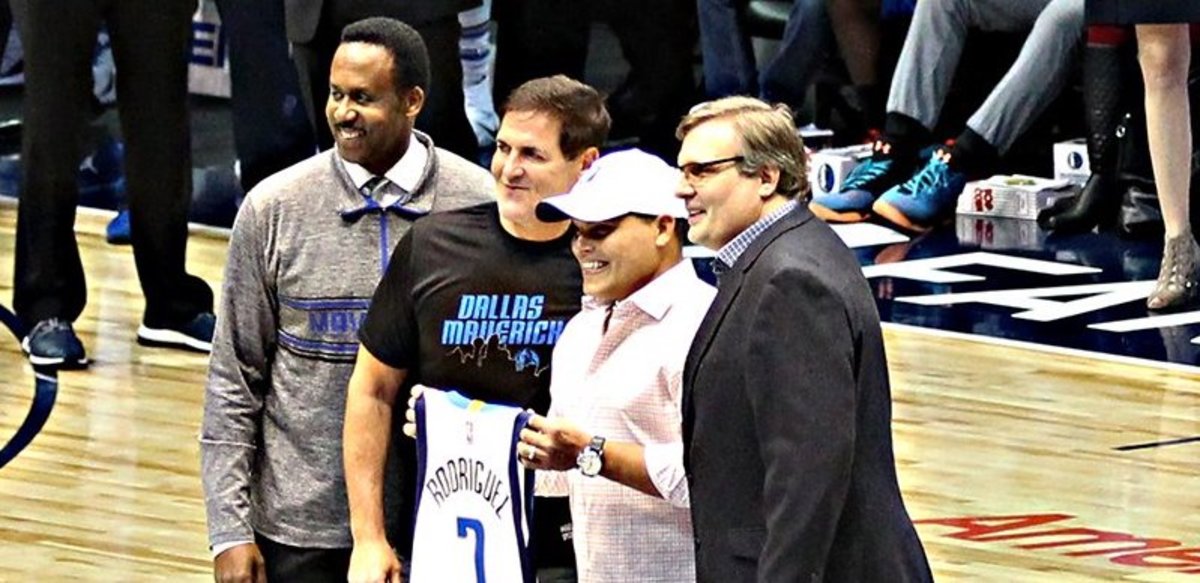 EXCLUSIVE: Ex-Dallas Mavs GM Donnie Nelson’s Lawsuit ‘Full of Lies ...