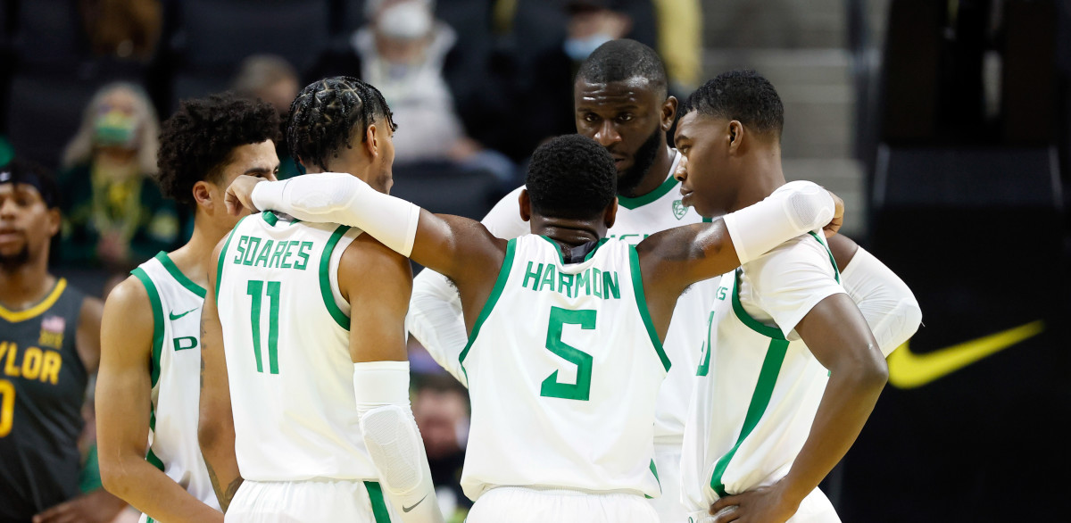 REPORT: Oregon Ducks Men's Basketball Assistant Chris Crutchfield ...