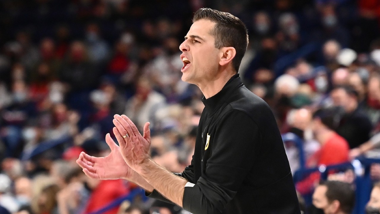 Report: Florida Gators Targeting Todd Golden as Next Hoops Coach ...