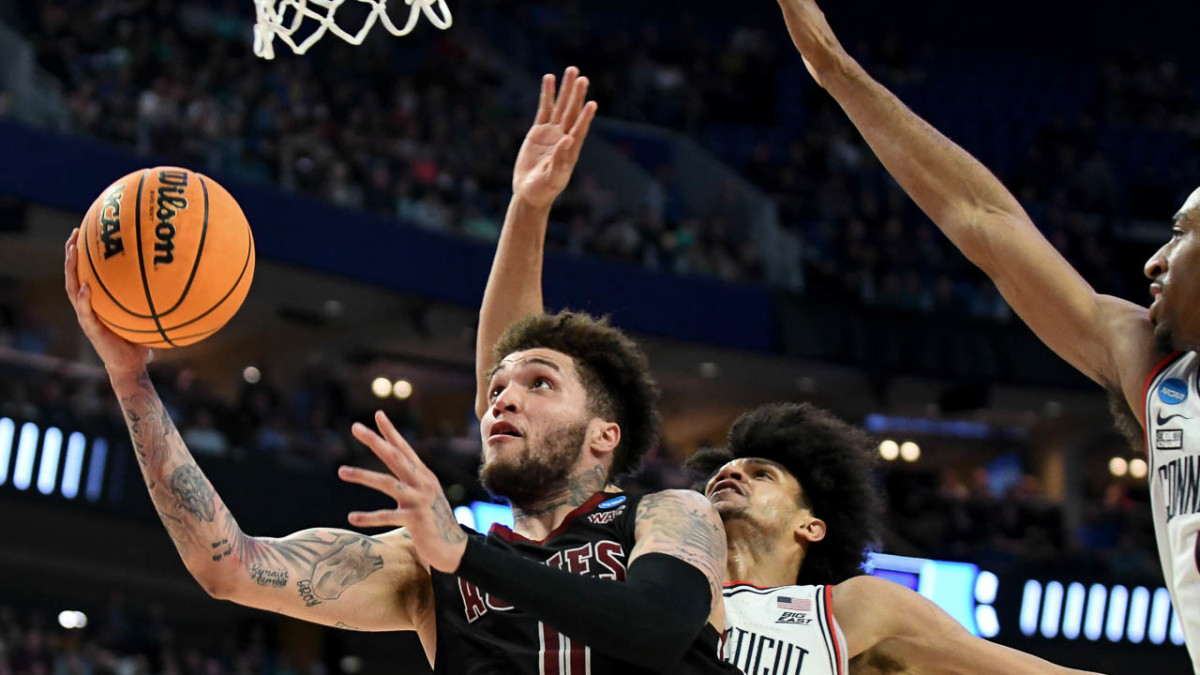 Razorbacks Au'Diese Toney, Trey Wade Know What They're Facing - Sports ...