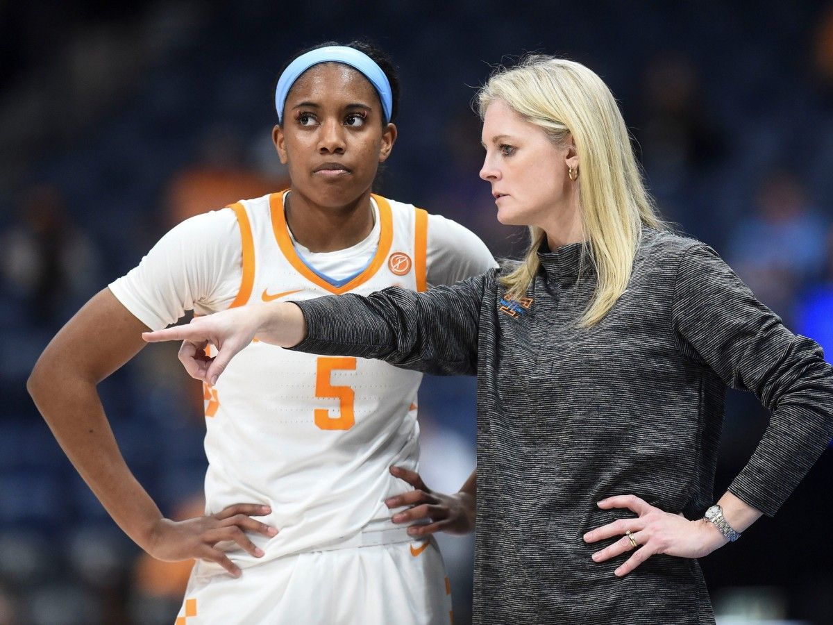 Lady Vols Basketball Head Coach Kellie Harper Updates Status of Jordan ...