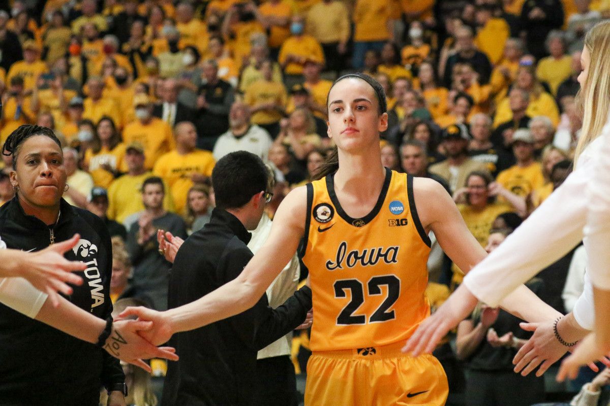 18 Iowa Women's Basketball Televised in '22-23 - Sports Illustrated ...