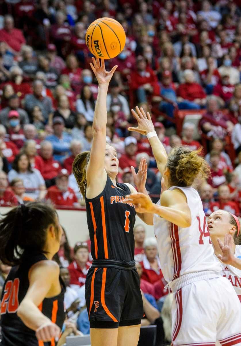 Photo Gallery: Indiana Women's Basketball Advances to Sweet 16 - Sports ...