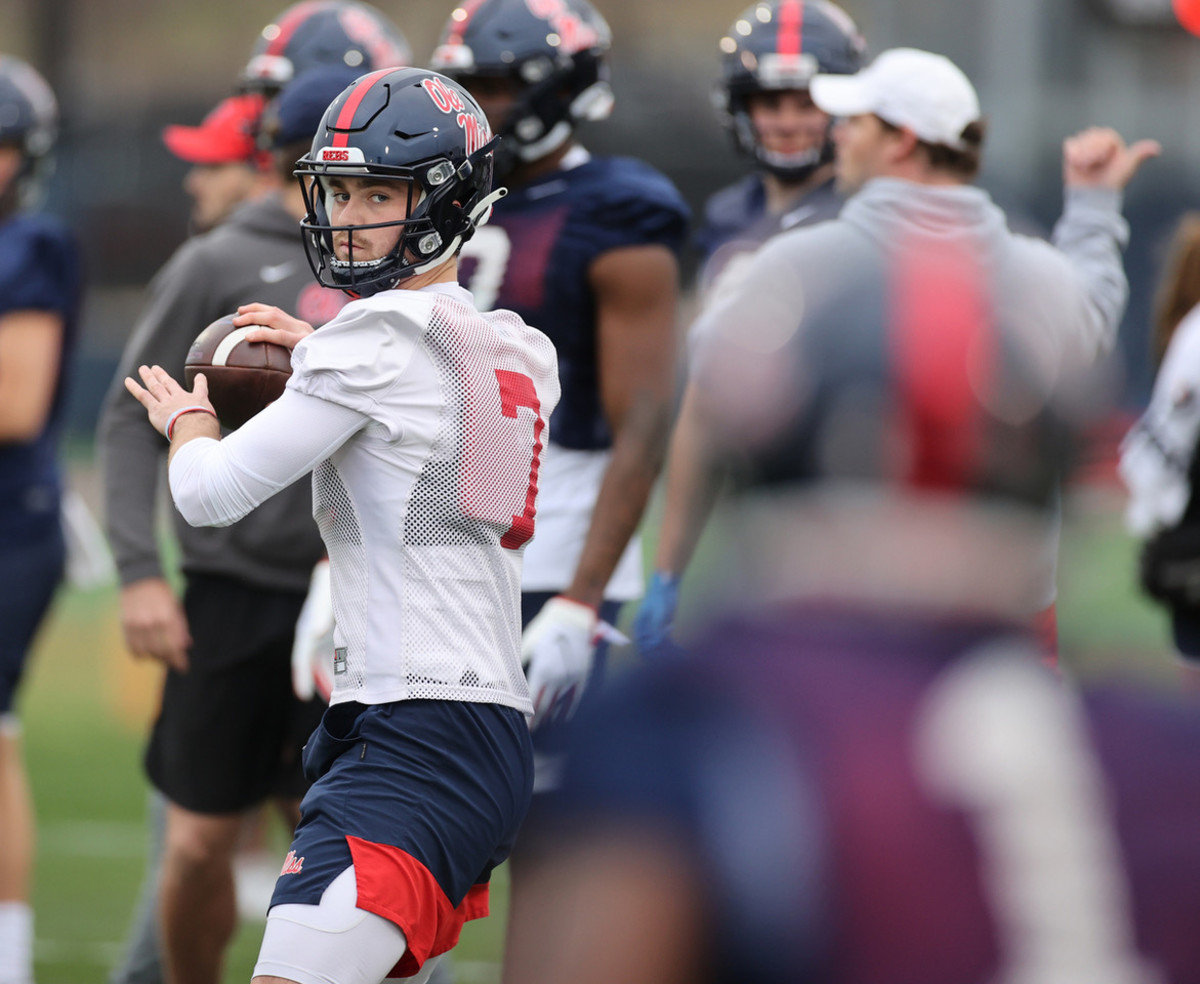 LOOK: Ole Miss Quarterbacks Take First Snaps of Spring Practice - The ...