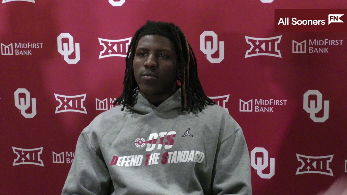WATCH: Oklahoma LB DaShaun White Media Session - Sports Illustrated ...