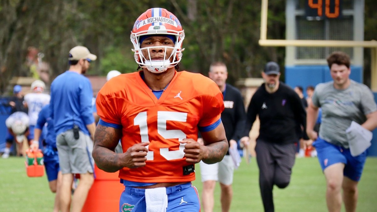 Billy Napier 'Confident' Florida Gators QBs Can Play Winning Football ...