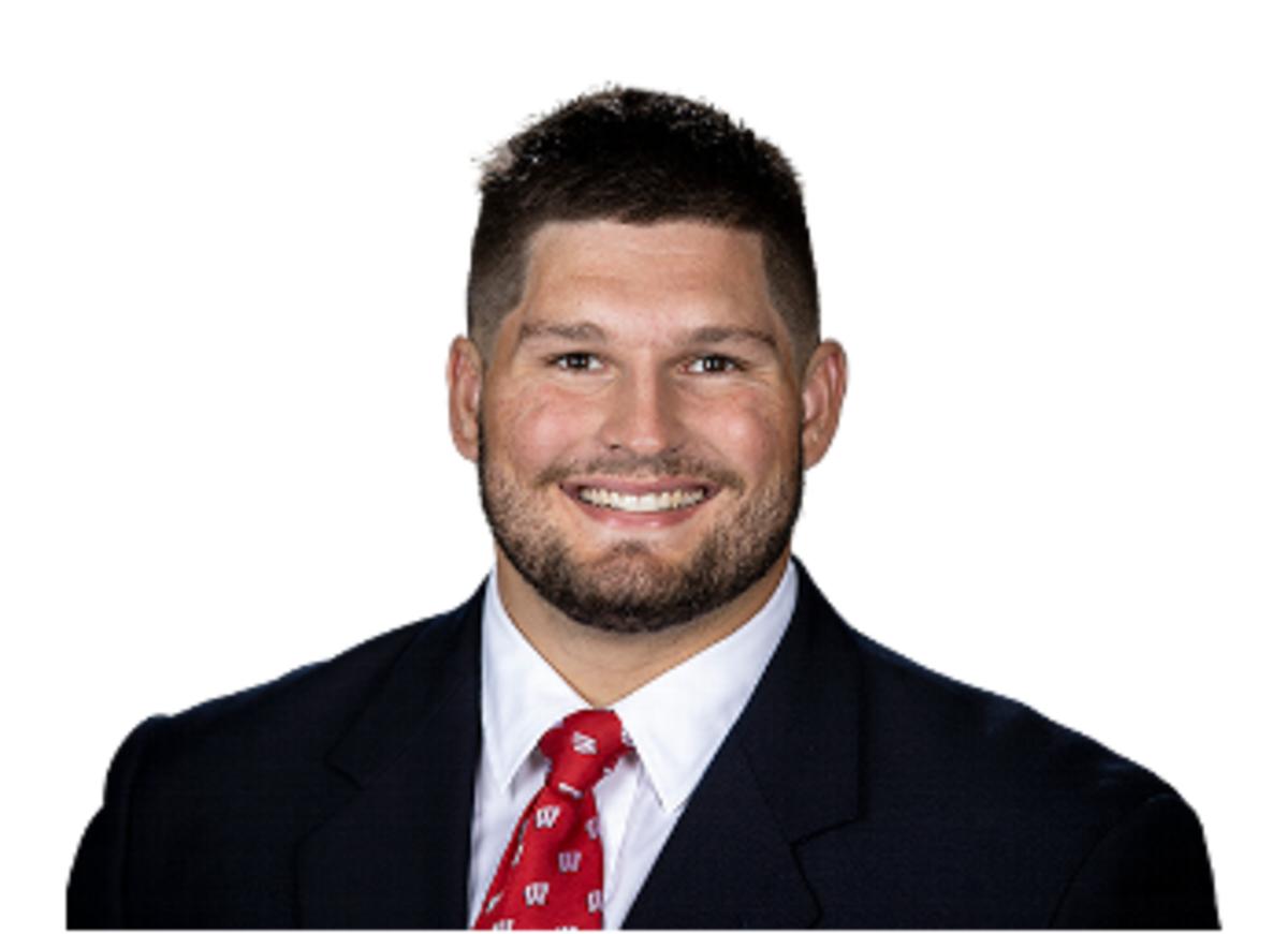 NFL Draft Profile: Matt Henningsen, Defensive Tackle, Wisconsin Badgers ...