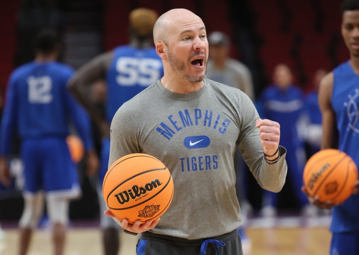 Matt McMahon Hires Memphis’ Cody Toppert to LSU Basketball Staff ...