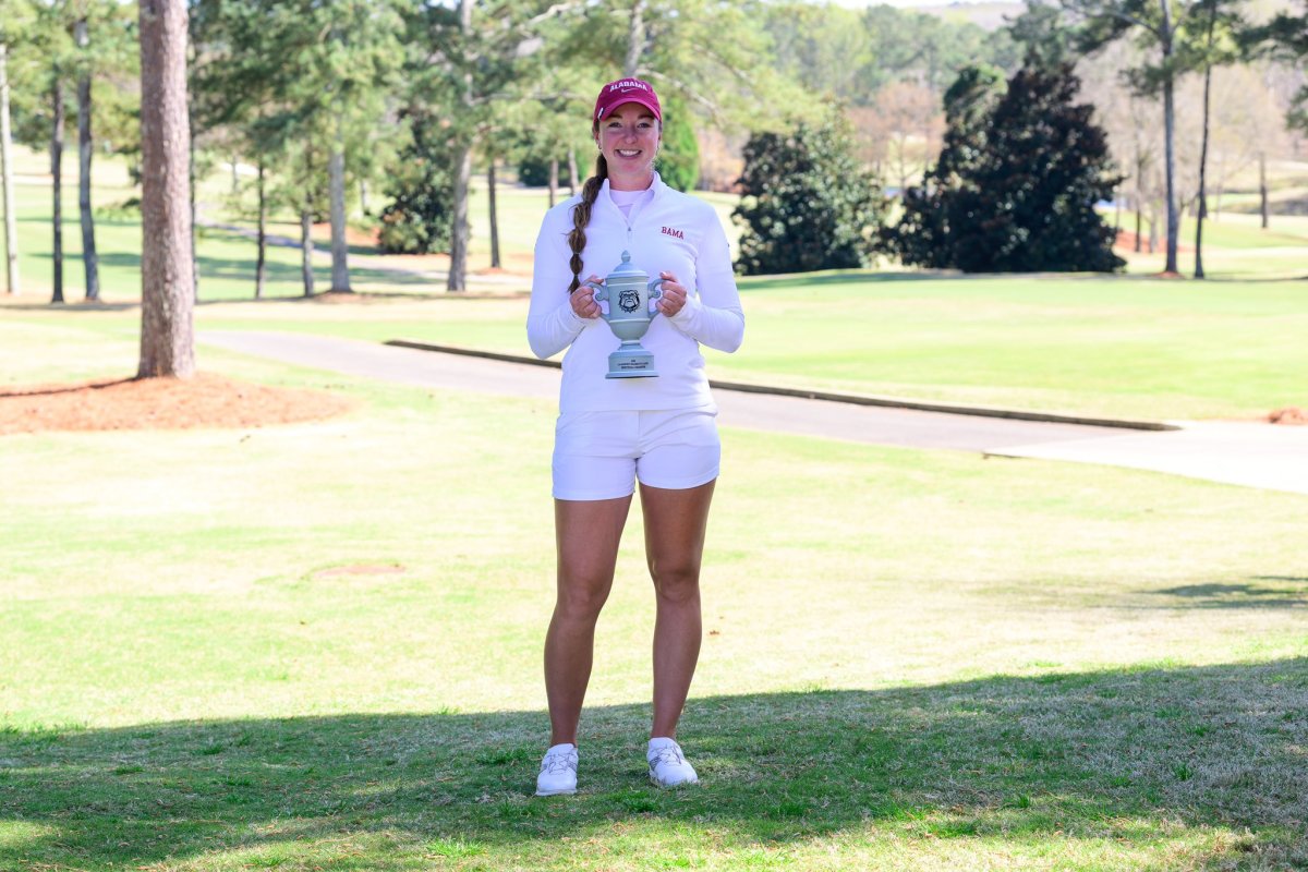 Alabama Athletics Duo Named SEC Scholar-Athlete of the Year Finalists ...