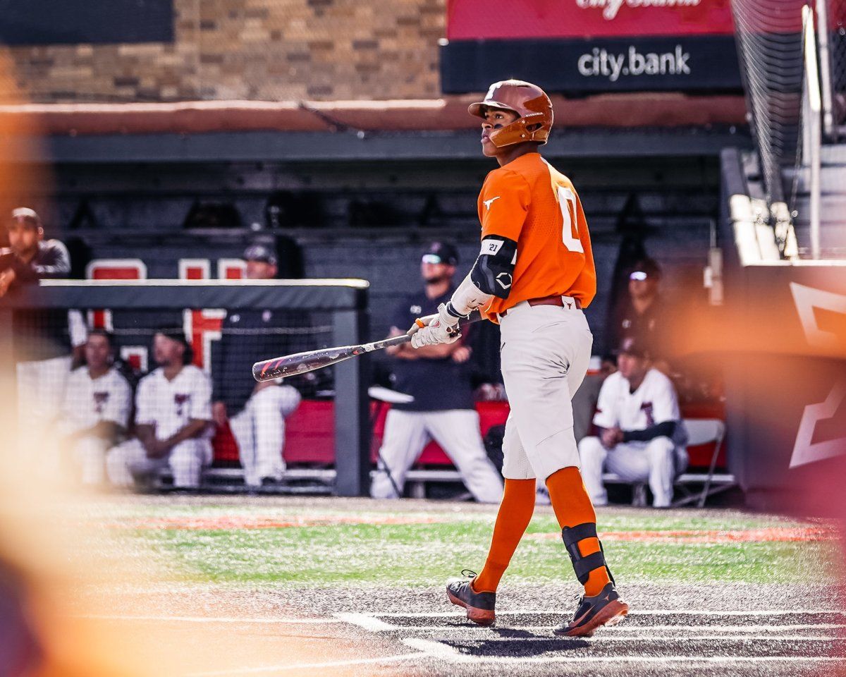 LIVE UPDATES: No. 7 Texas Returns Home to Take on UTRGV - Sports ...