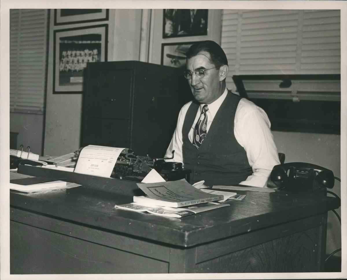 State Legislature Honors Alabama Sports Writers Association, 50th ...