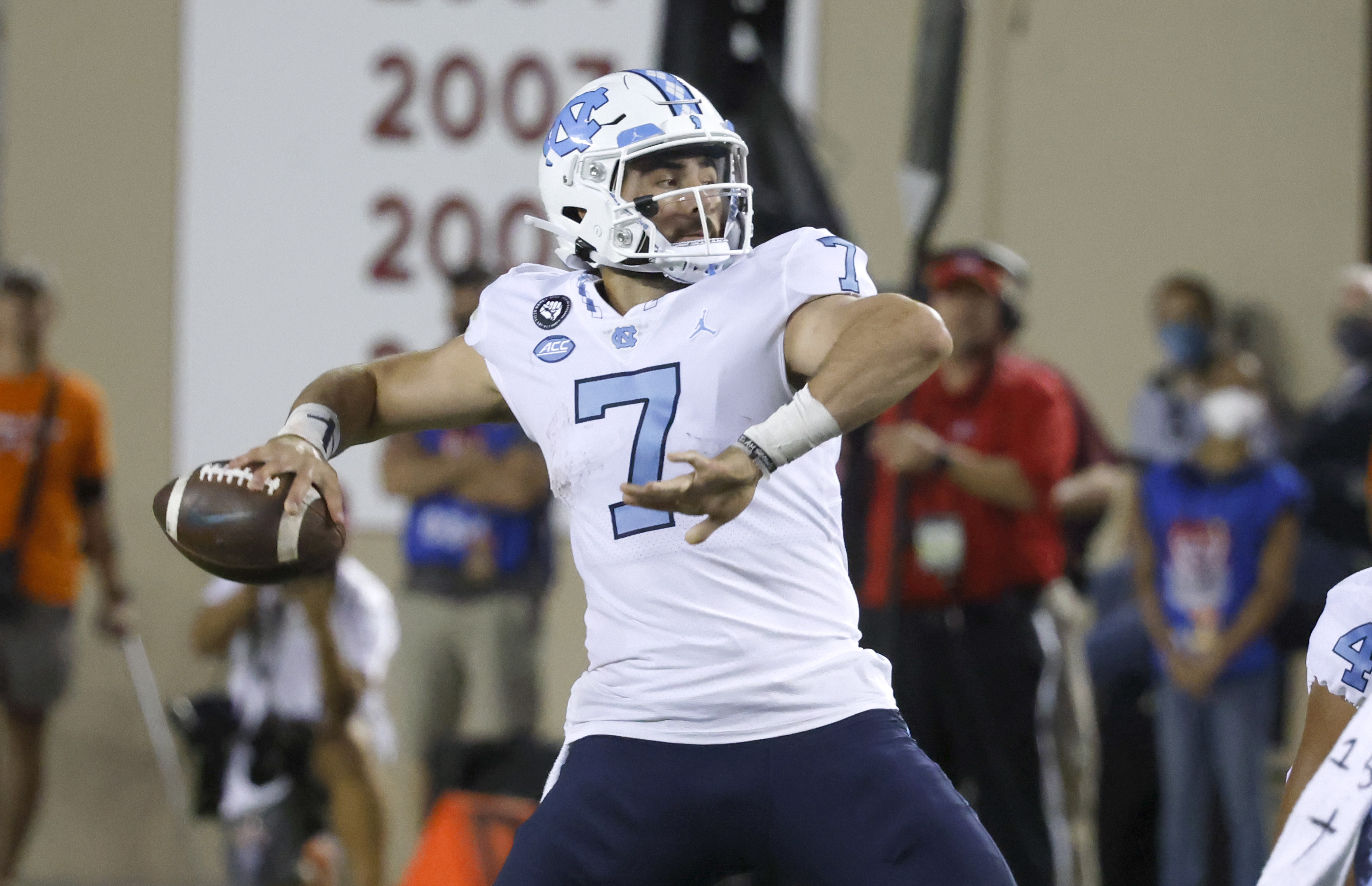 Seahawks Draft Profile: Sam Howell - Sports Illustrated Seattle ...