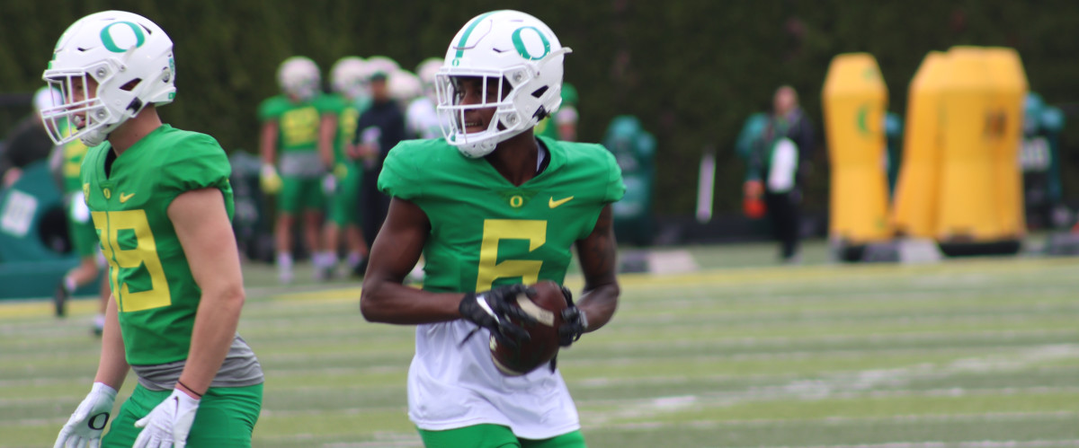 Oregon Ducks Add Early Enrollees to Latest Spring Football Roster ...
