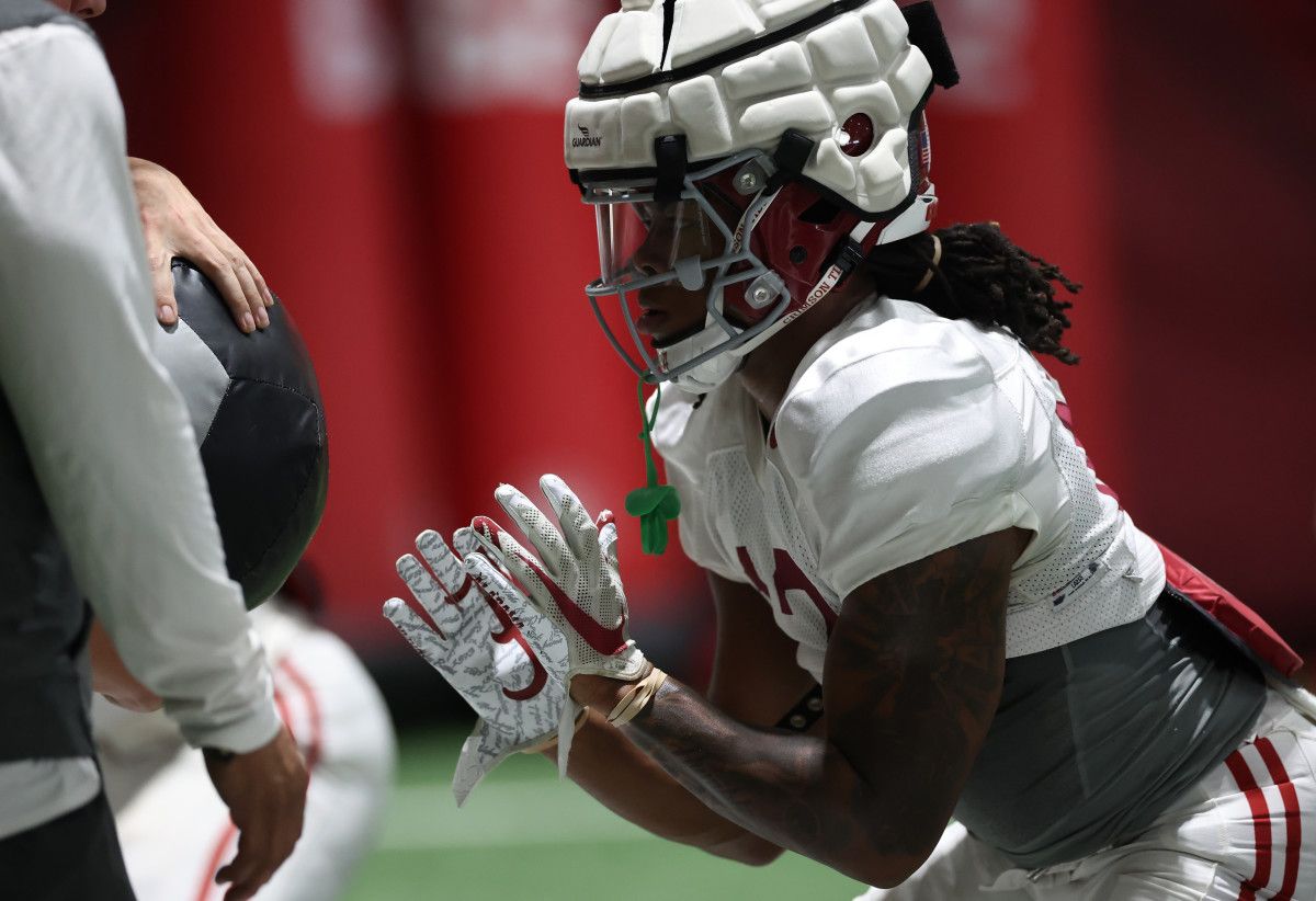 How Alabama Football Can Utilize its Depth at Running Back This Season ...