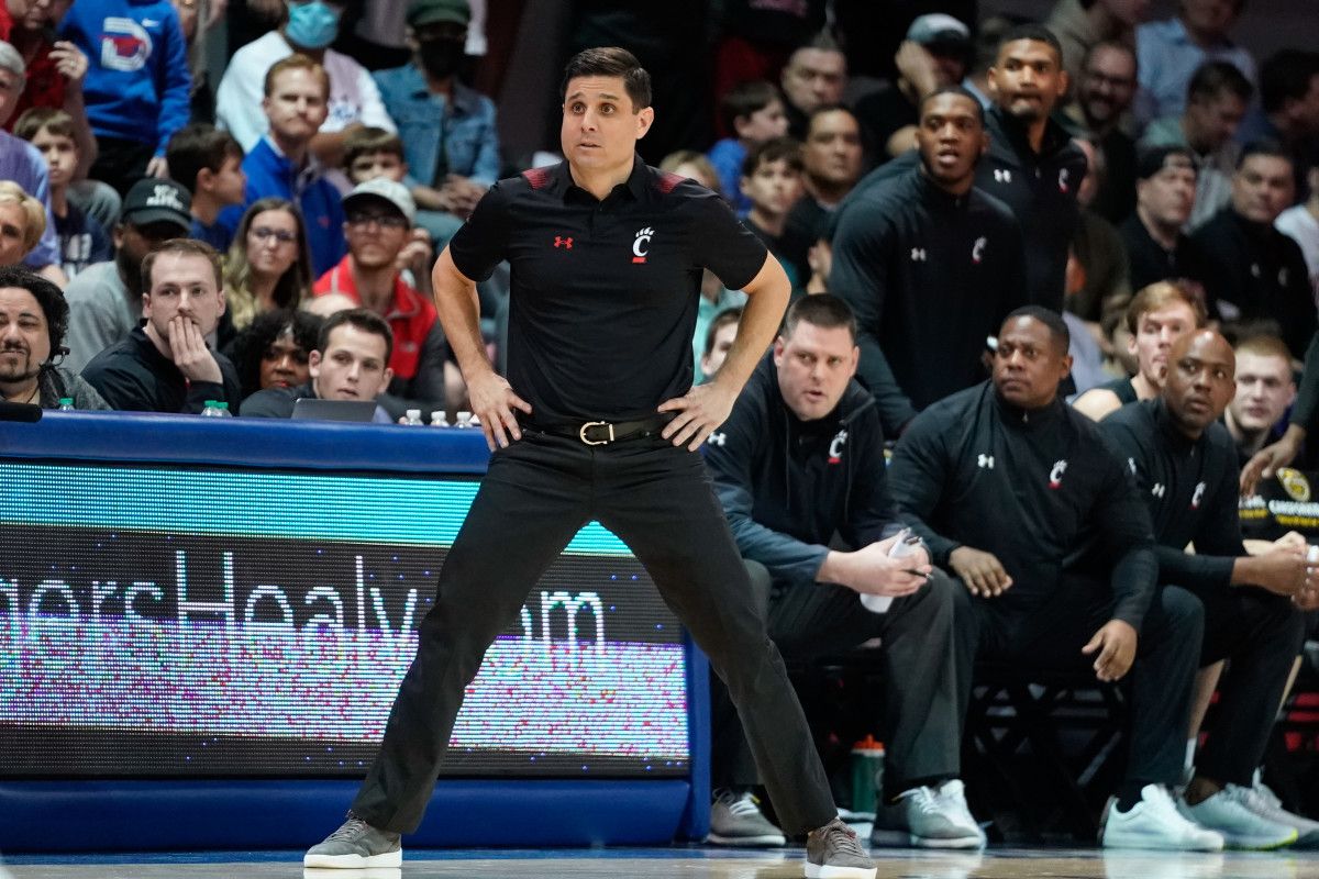 Look: The Athletic Ranks Cincinnati Basketball Head Coach Wes Miller ...