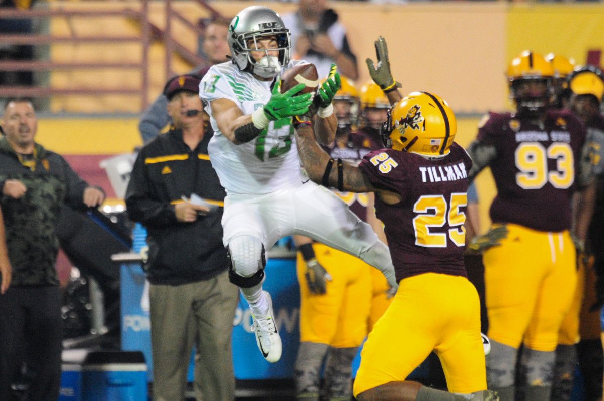 Former Wide Receiver Devon Allen Participating in Oregon Football Pro ...