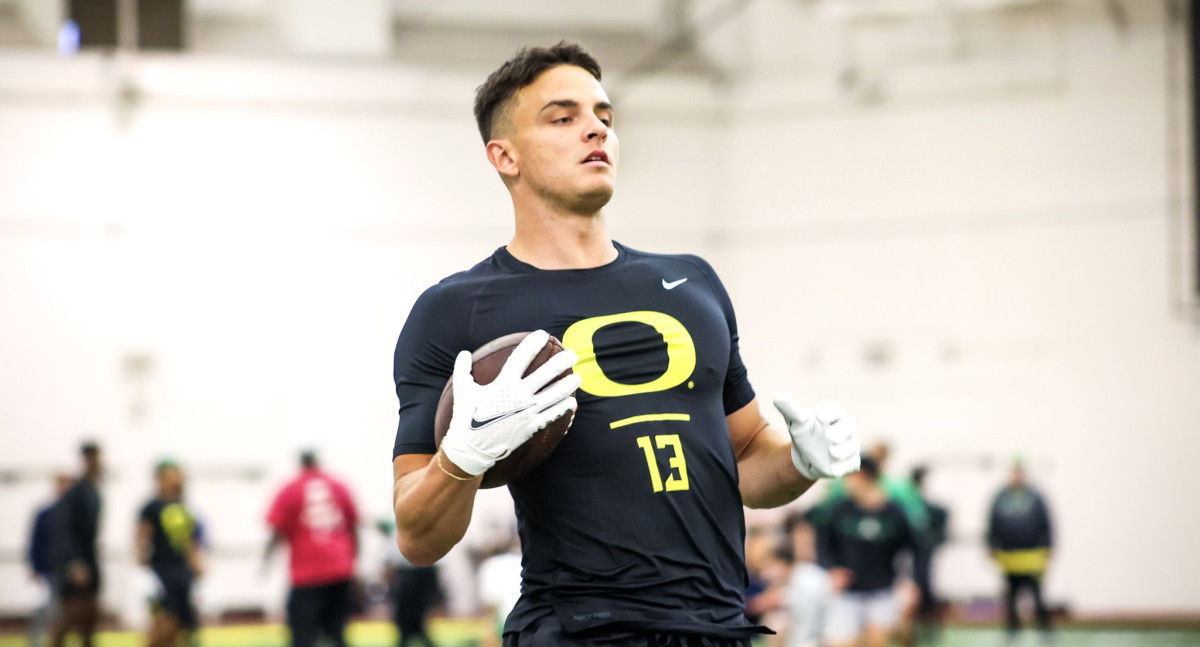 Former Oregon Football Wide Receiver Devon Allen Signs With ...